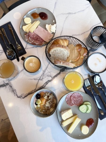 Spa Review der besonderen Art: Sunstar Pontresina - Hey Pretty